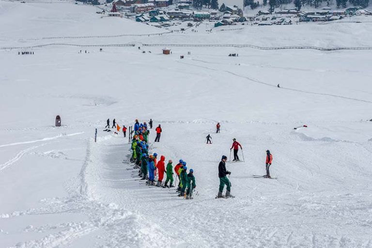 Gulmarg in January - The Wondrous White - Vargis Khan