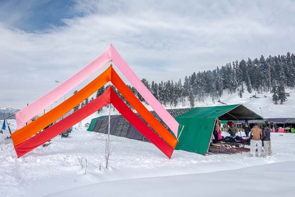 Gulmarg in January - The Wondrous White - Vargis Khan