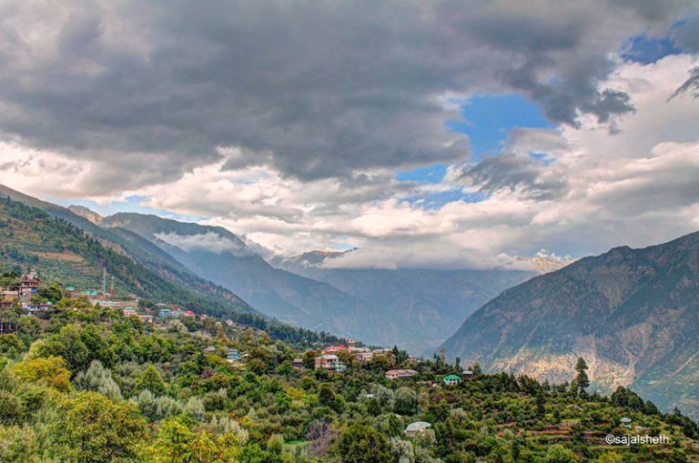 Places to Visit in Kalpa and Things to Do - Vargis Khan