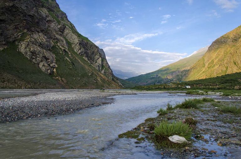 Baralacha La Pass - Status, Travel Guide & Sightseeing - Vargis Khan