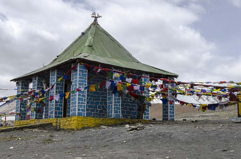 Tanglang La Pass, Ladakh - Travel Guide & Sightseeing - Vargis Khan