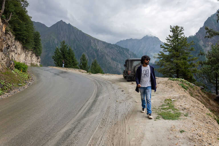 Srinagar to Sonamarg - How to Reach, Where to Stay