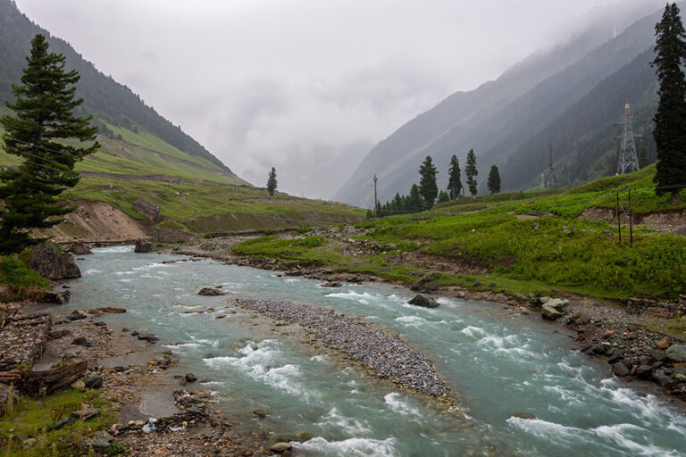 Sonamarg - A COMPLETE Travel Guide and Itinerary - Vargis Khan