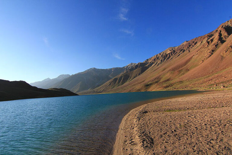 Manali to Chandratal Lake - How to reach by Road, Bus, Taxi - Vargis Khan
