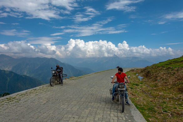Razdan Pass Gurez, Kashmir - Sightseeing & Trip Planning