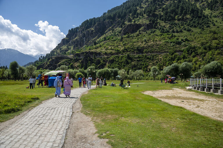 Betaab Valley and Aru Valley - Pahalgam, Kashmir - Vargis Khan